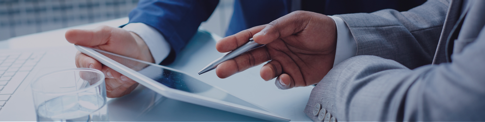 خدمات الشركات والخزينة - المصرف المتحد